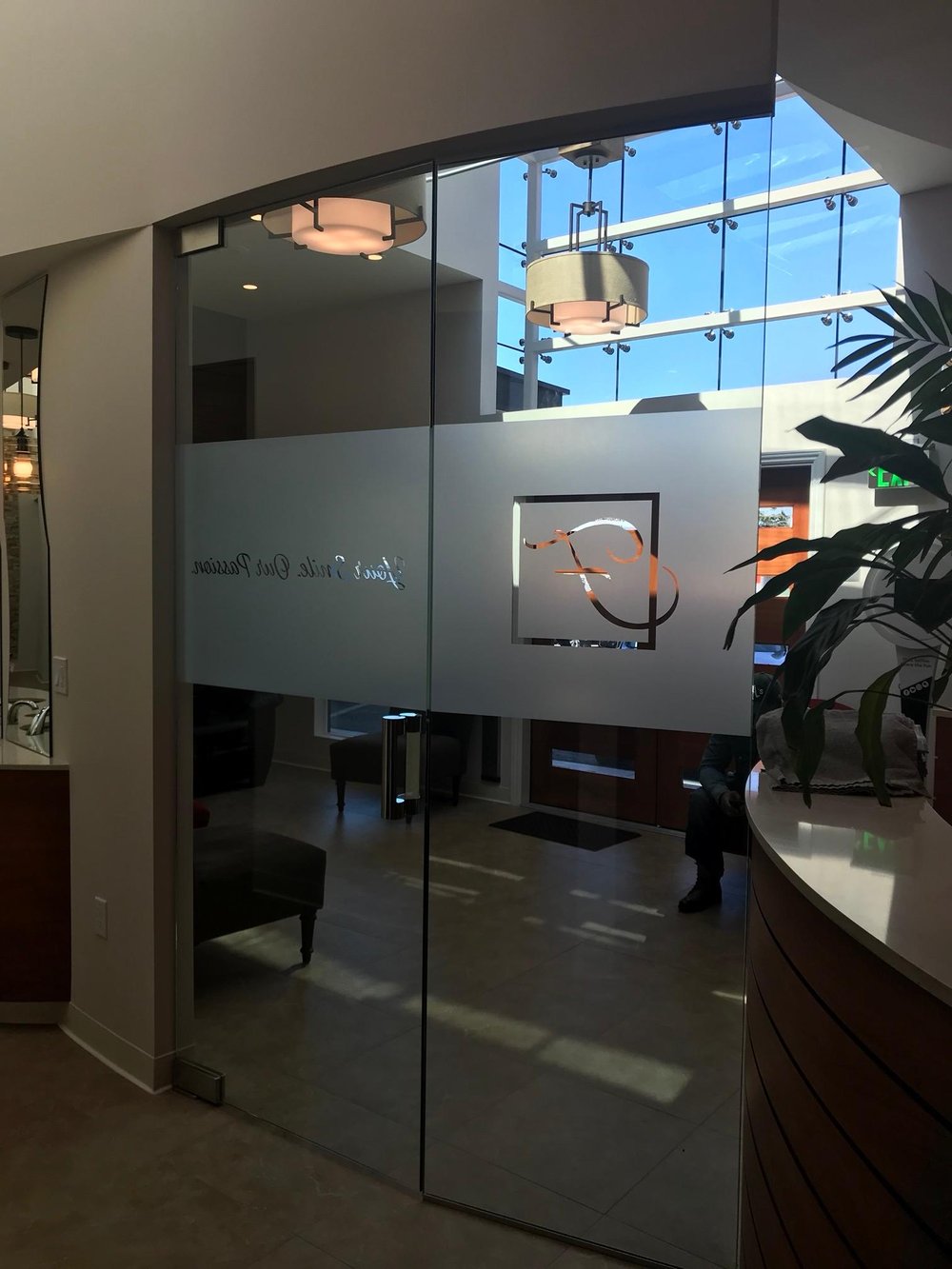 Alan L. Frame, DDS - VisualPro Custom Office Graphics - VisualPro