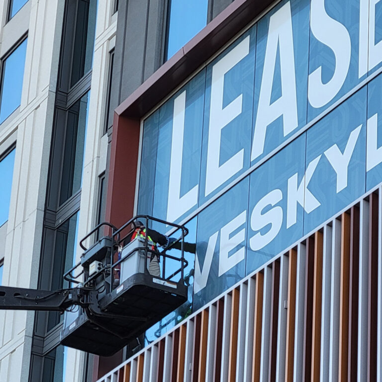 VisualPro – Custom Graphics & Large Format Printing